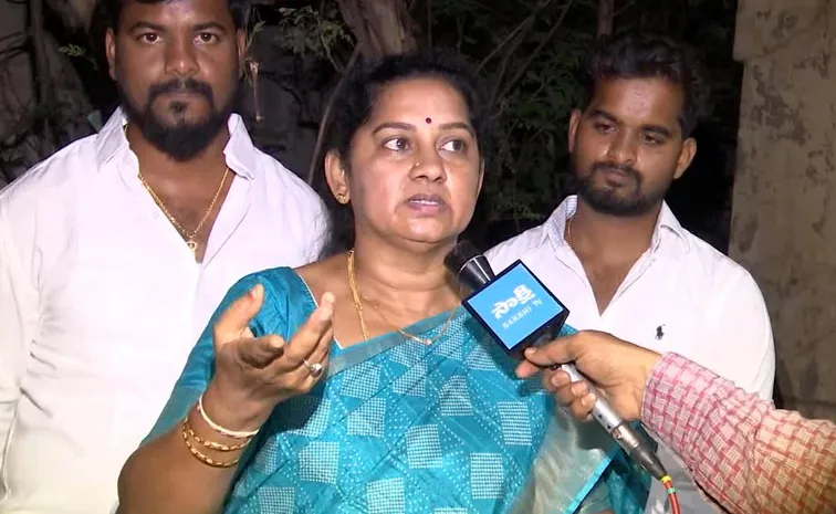 అది పరిటాల కుటుంబానికి అలవాటే: గంగుల భానుమతి | Gangula Bhanumathi Responds On Paritala Sunitha ...